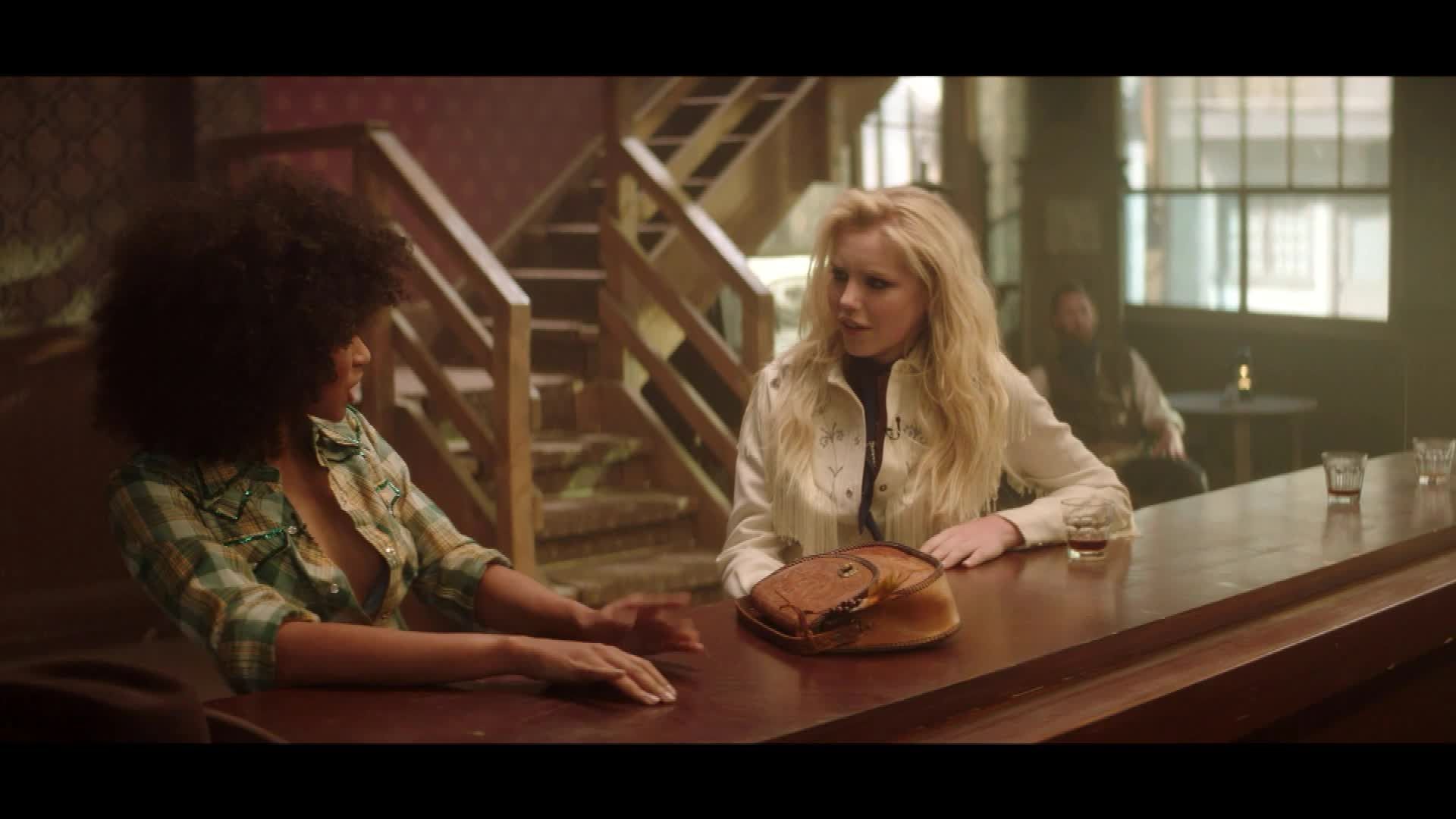 GNTM 2020: Videodreh: Cowgirls Maureen und Julia ⋆ Nürnberger Blatt