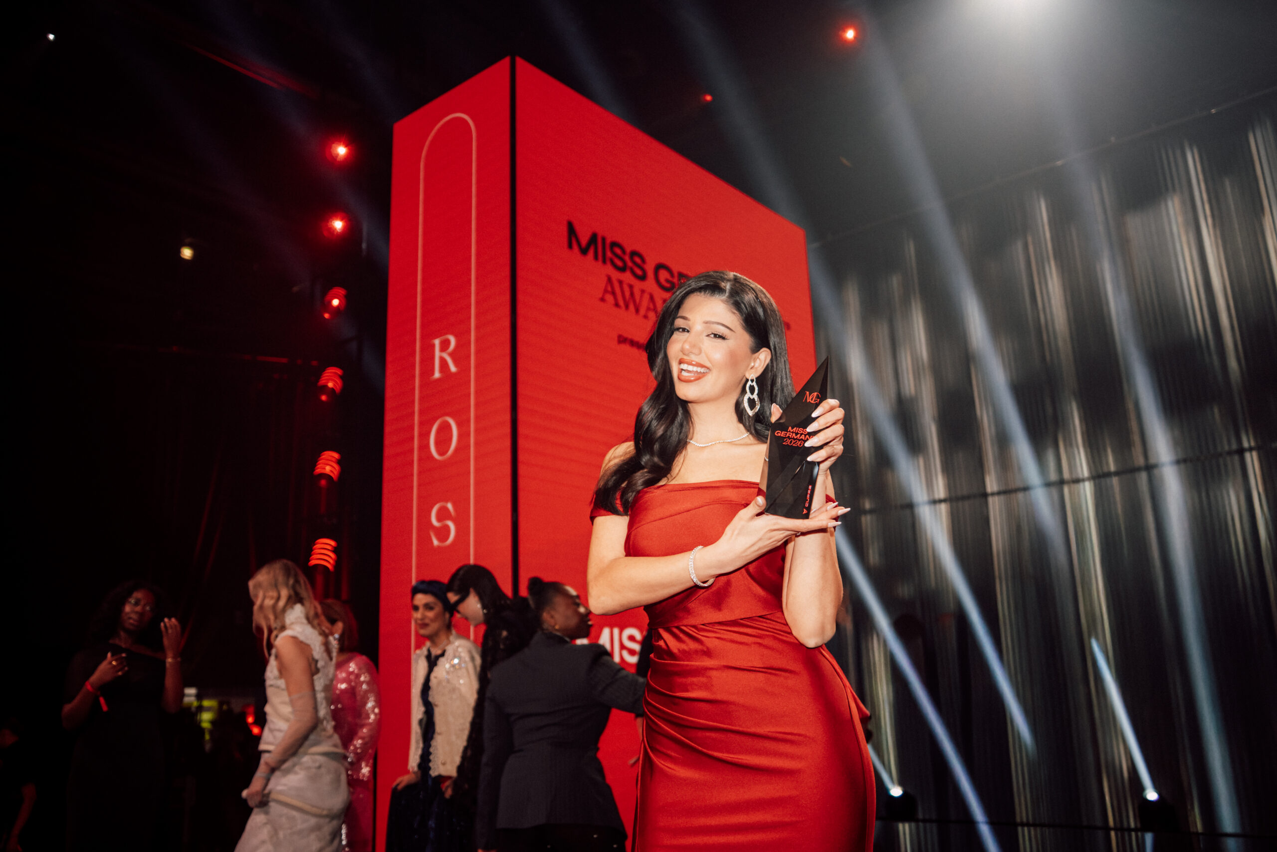 Miss Germany 2026: Streamerin Rose Mondy gewinnt Titel per ...